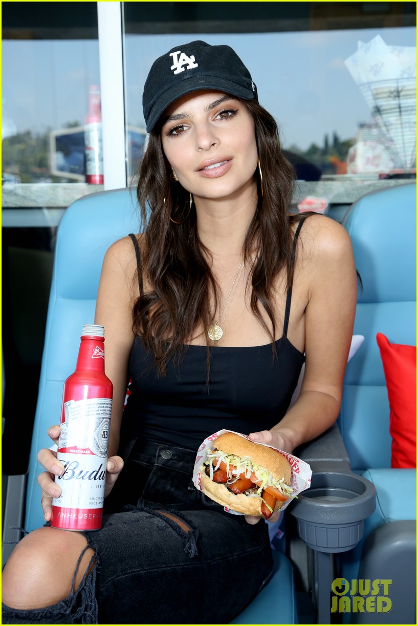 David Beckham & Emily Ratajkowski Head to the Ball Game For Dodgers ...