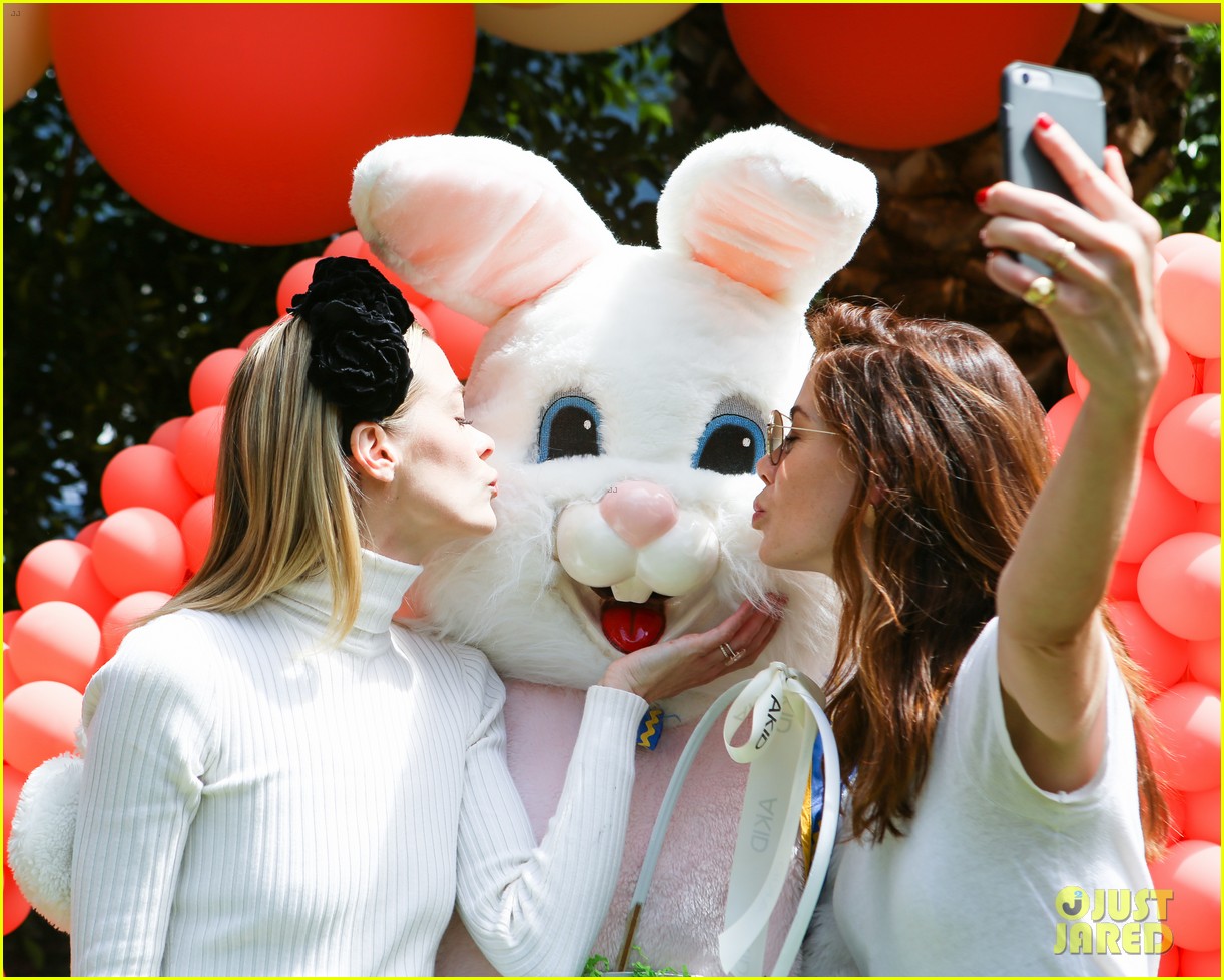 Jaime King & Michelle Monaghan Go Easter Egg Hunting with Their ...