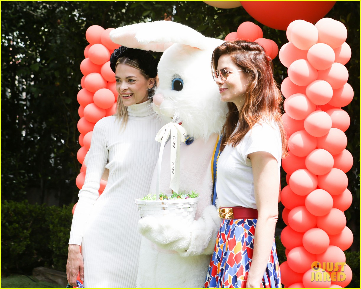 Jaime King & Michelle Monaghan Go Easter Egg Hunting with Their ...
