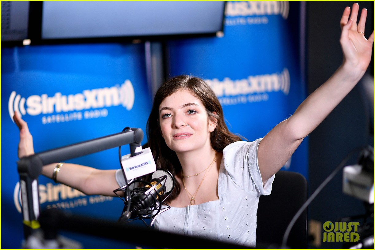 Lorde Adds More Festivals to Her Schedule Ahead of Album Release: Photo ...