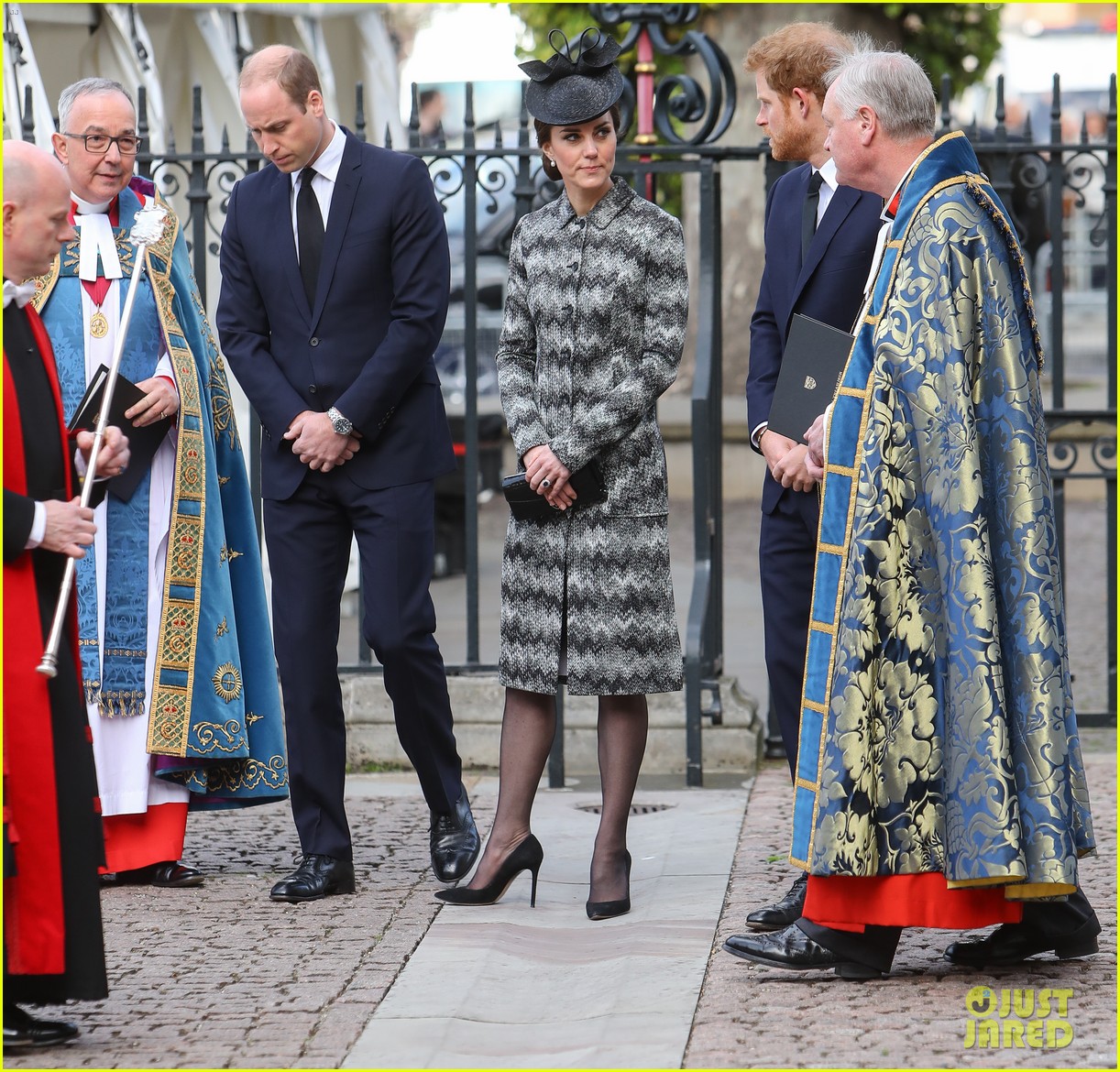 Kate Middleton, Prince William & Prince Harry Honor Victims Of London ...