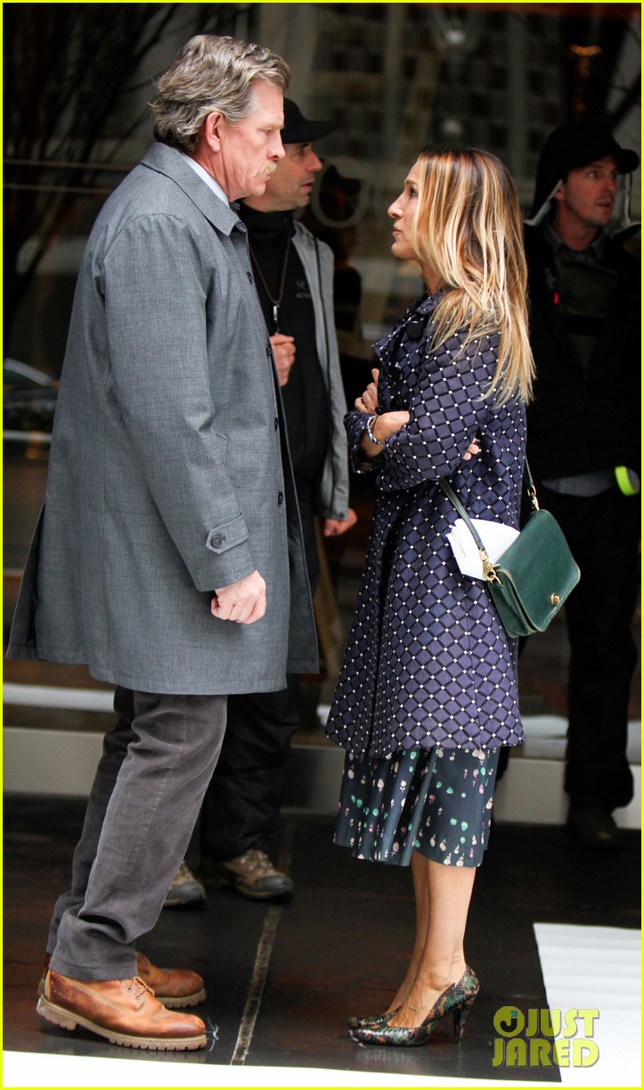 Sarah Jessica Parker & Thomas Haden Church Kiss on Set of HBO's ...