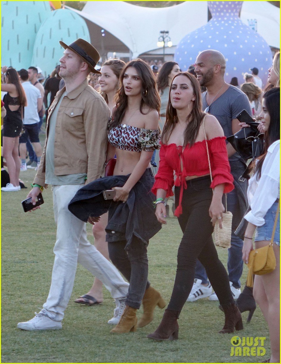 Emily Ratajkowski Checks Out Coachella with Boyfriend Jeff Magid ...