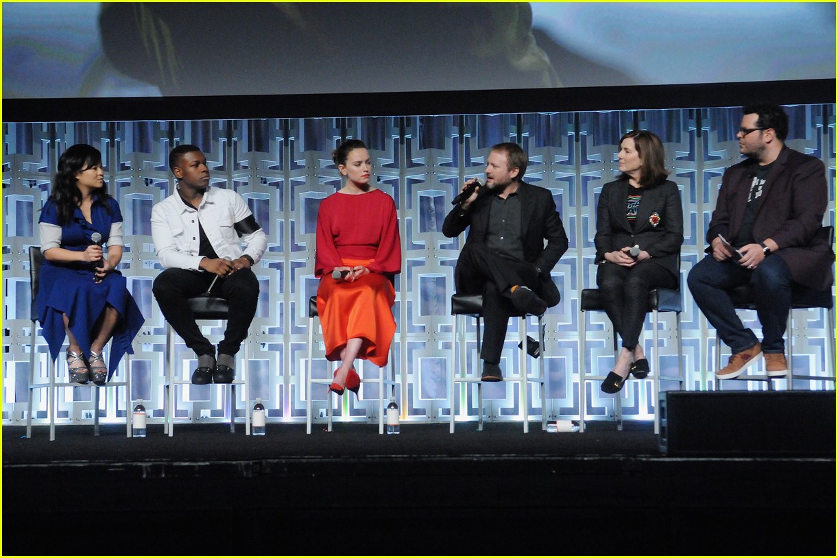 'Star Wars: The Last Jedi' Cast Give Details on Movie at Panel!: Photo ...