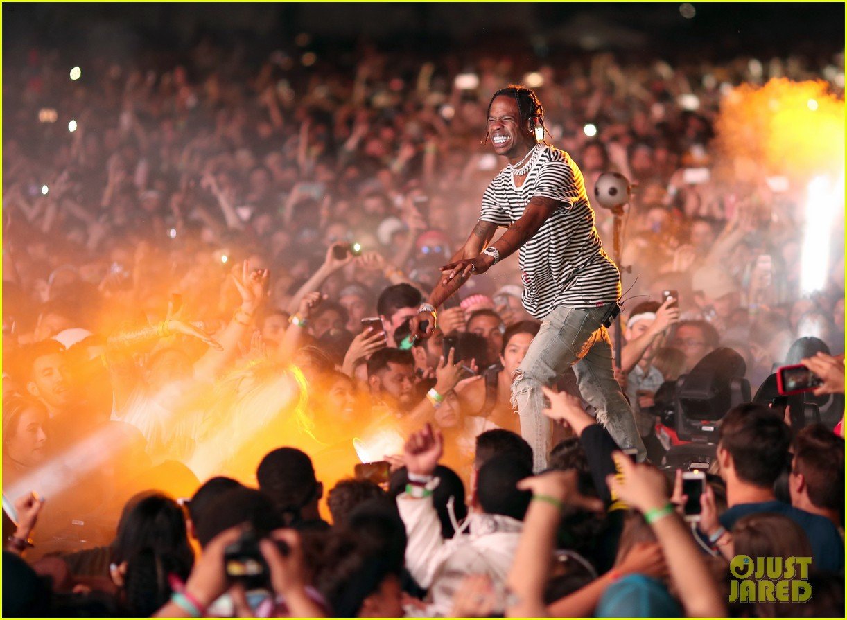 Travis Scott Rides a Giant Bird During His Coachella 2017 Set: Photo ...