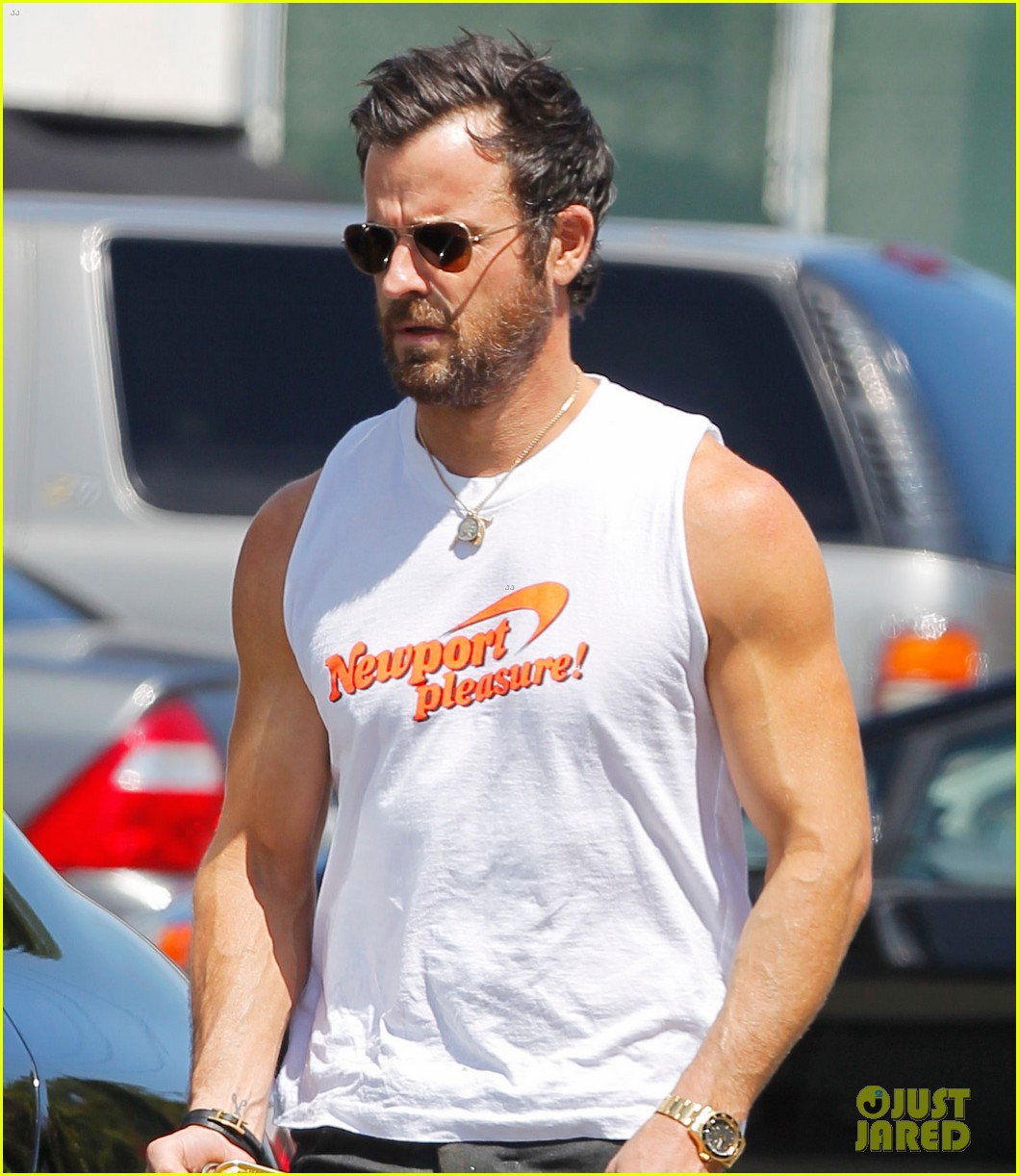 Justin Theroux Muscles Up After Tuesday Afternoon Workout!: Photo ...