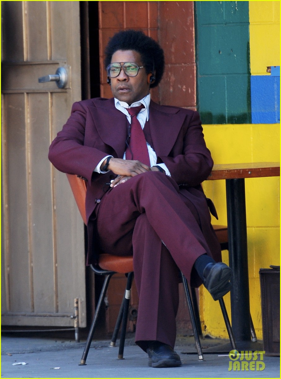 Denzel Washington Gets Into Character While Filming 'Inner City': Photo ...