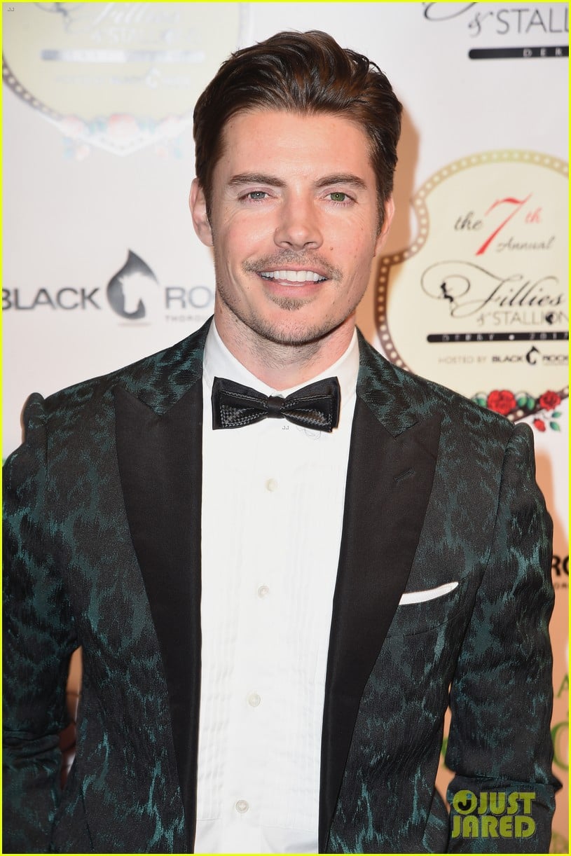 Stephen Amell & Justin Hartley Suit Up for Kentucky Derby Party: Photo ...