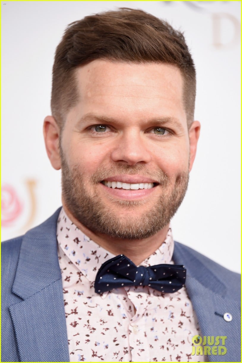 Stephen Amell & Josh Henderson Are Dapper Derby Dudes!: Photo 3895781 ...