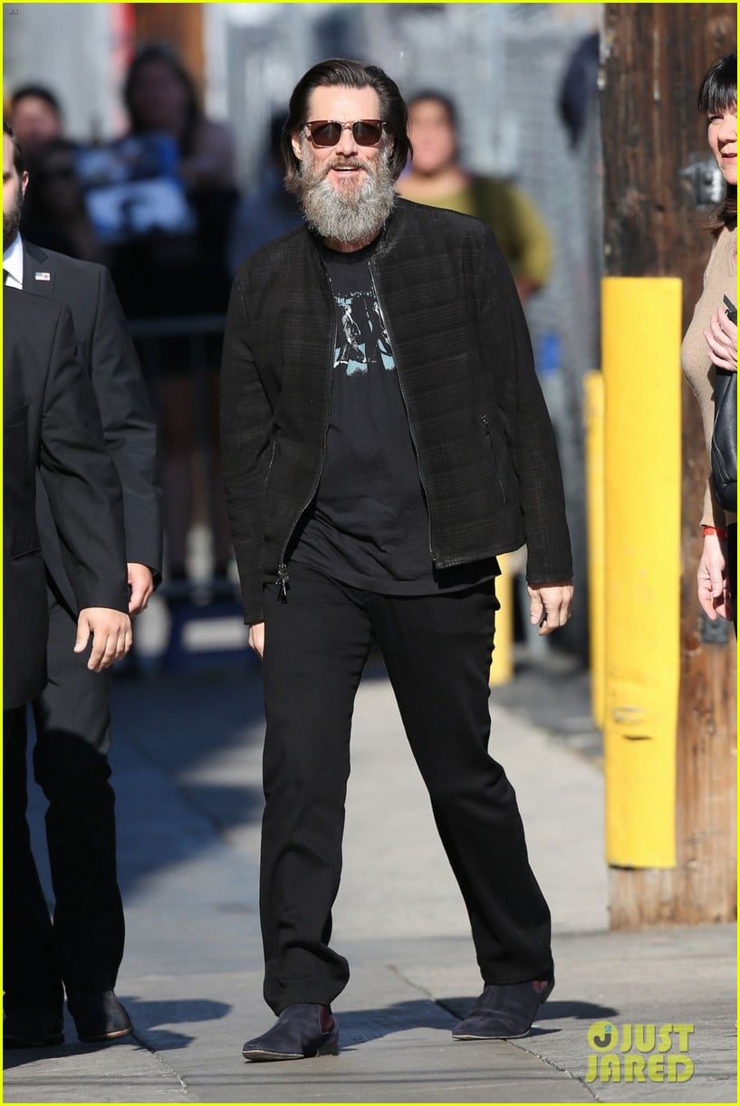 Jim Carrey Flaunts His Bushy Beard Ahead of 'Jimmy Kimmel Live ...