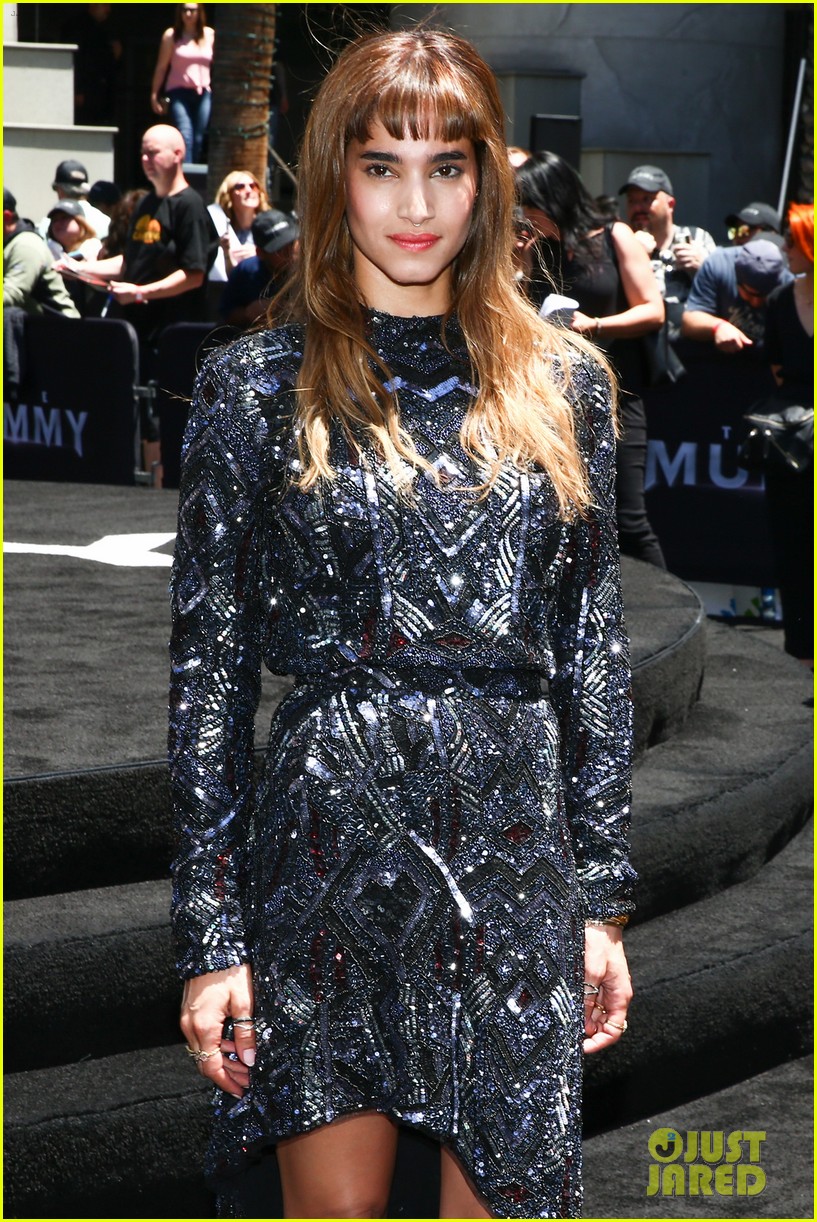 Tom Cruise & 'The Mummy Cast' Celebrate Mummy Day in Hollywood!: Photo ...