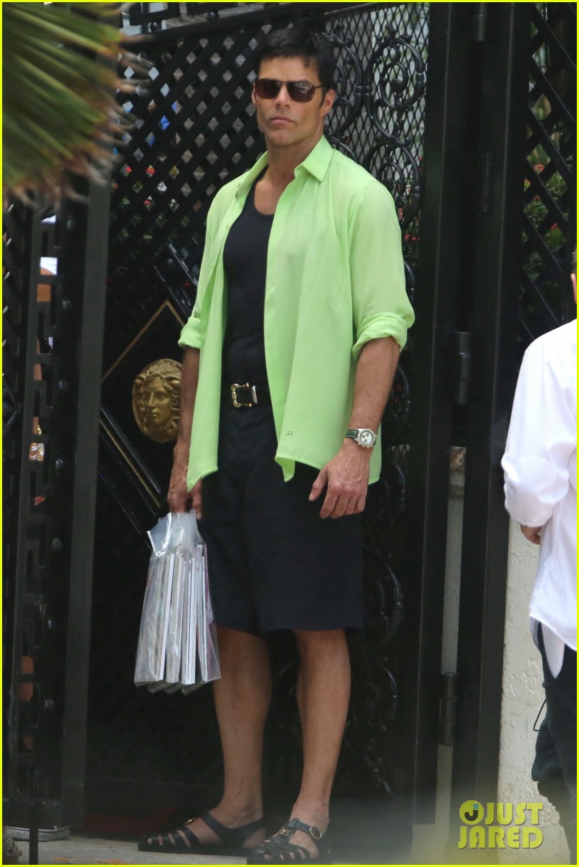 Penelope Cruz as Donatella Versace in 'American Crime Story' - First ...