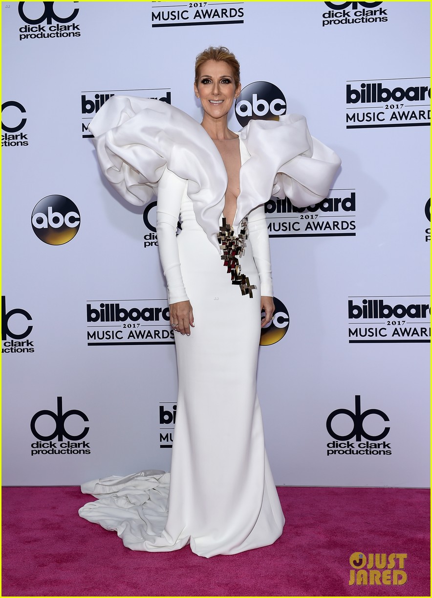 Celine Dion Dances & Sings to Cher's Billboard Music Awards 2017 ...