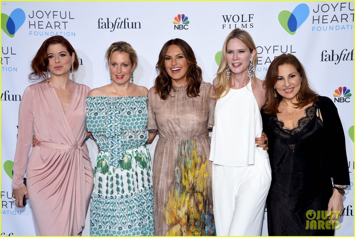 Mariska Hargitay Gets Support From Hubby Peter Hermann & Debra Messing ...