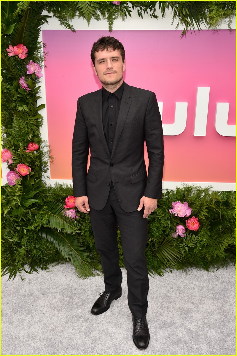 'Handmaid's Tale' Stars & Others Step Out for Hulu Upfronts!: Photo ...