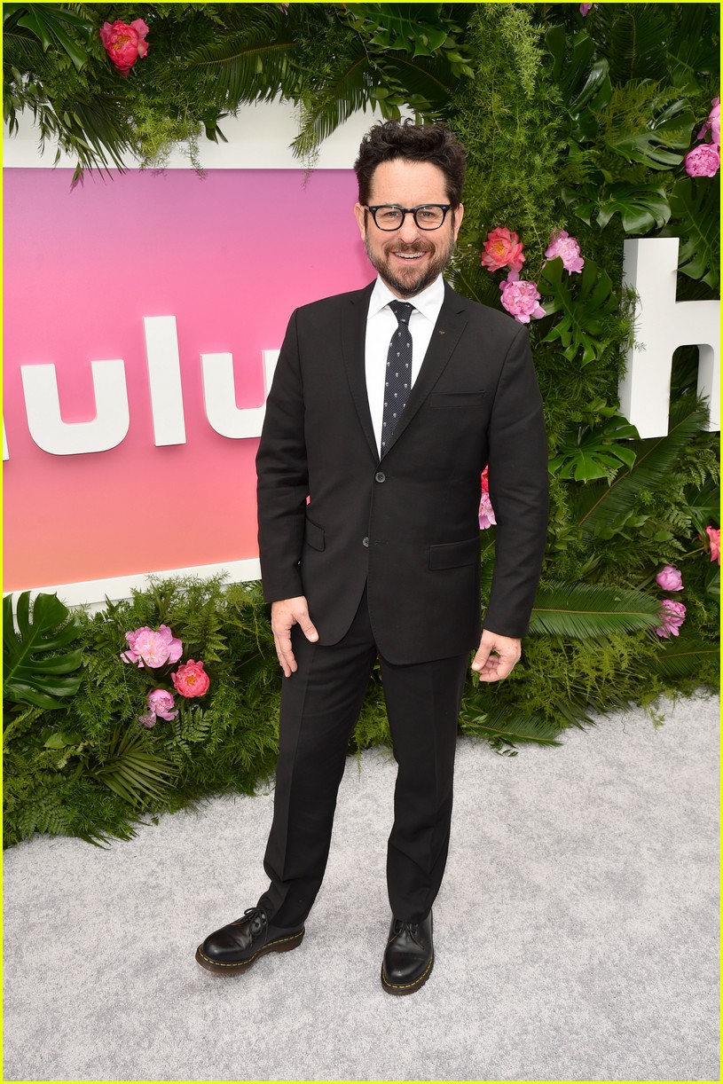 'Handmaid's Tale' Stars & Others Step Out for Hulu Upfronts!: Photo ...