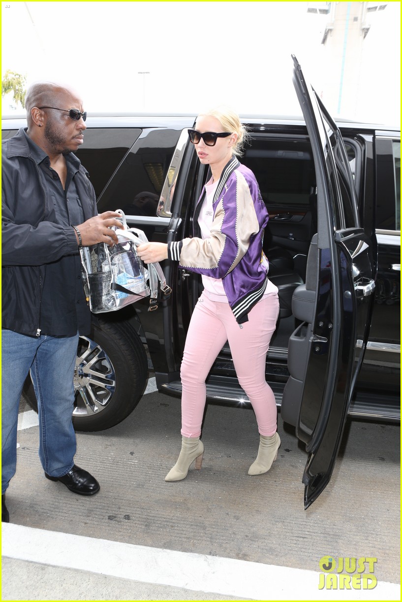 Iggy Azalea Jets to NYC For Debut 'Switch' Performance: Photo 3906275 ...