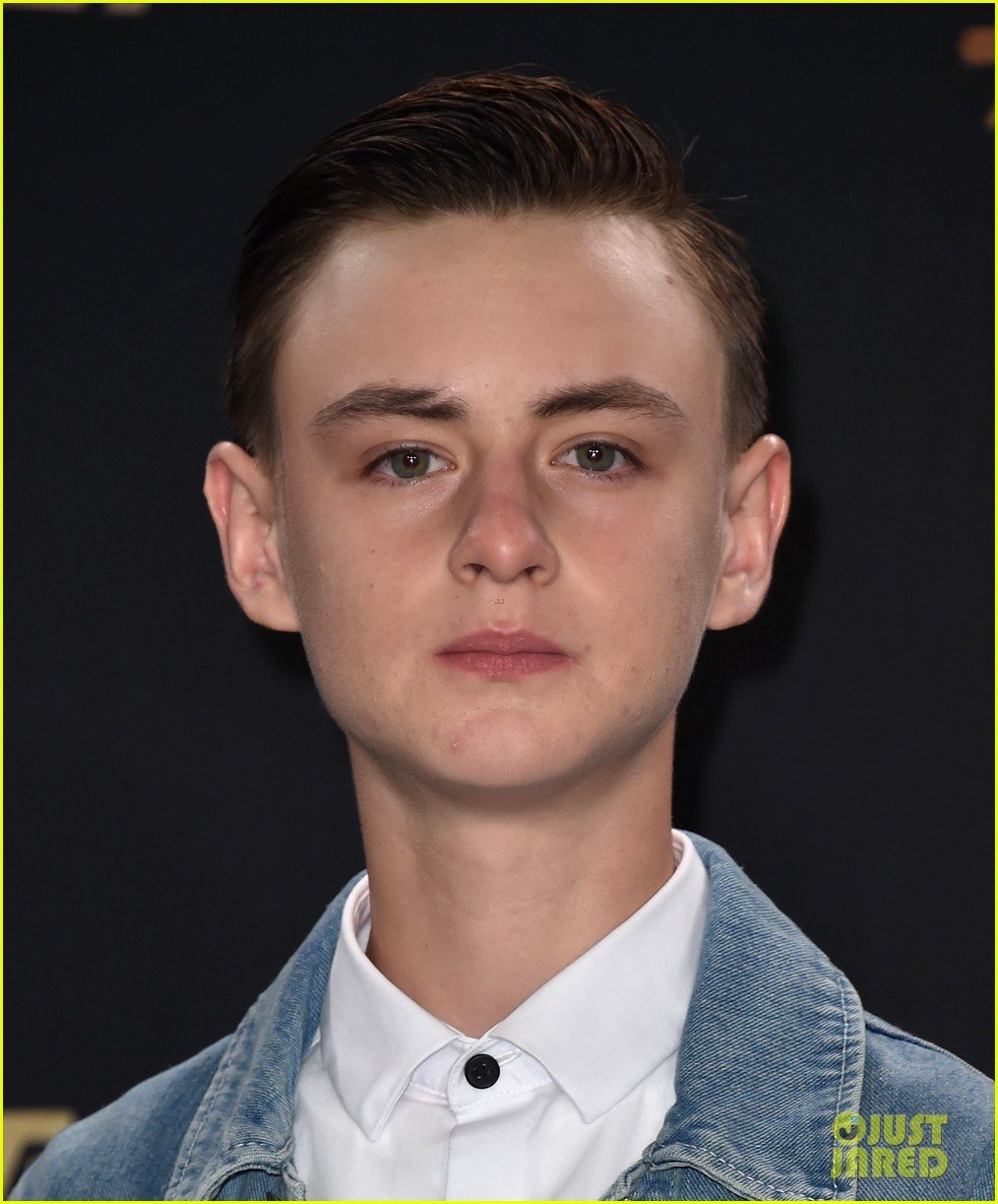 'It' Movie Cast Debuts Scary New Trailer at MTV Awards! (Video): Photo ...