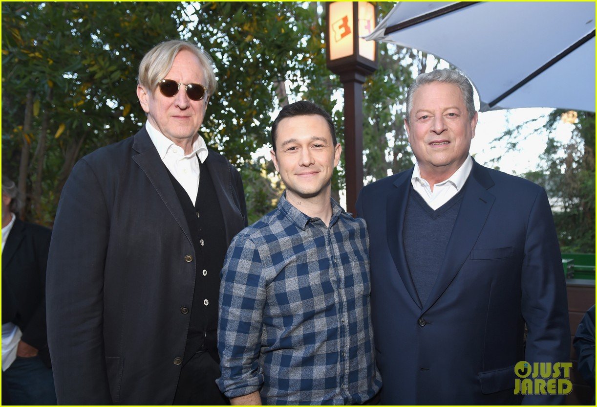 Joseph Gordon-Levitt Steps Out After Second Baby News: Photo 3896003 ...