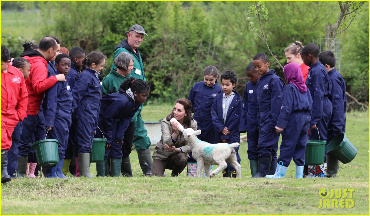 Kate Middleton Takes a Trip to a Children's Farm & Feeds a Lamb!: Photo ...