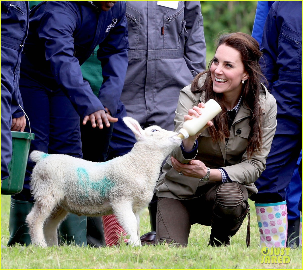 Kate Middleton Takes a Trip to a Children's Farm & Feeds a Lamb!: Photo ...