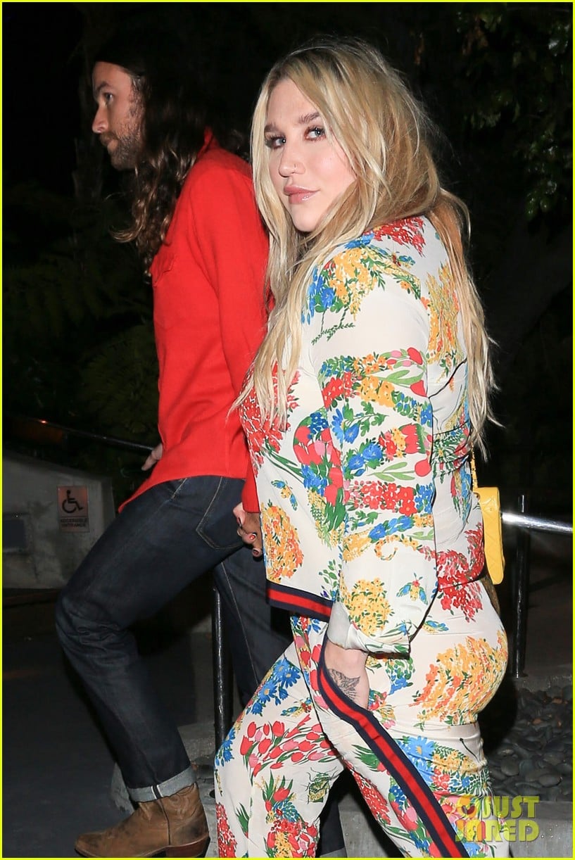Kesha & Boyfriend Brad Ashenfelter Enjoy Date Night in L.A.: Photo ...