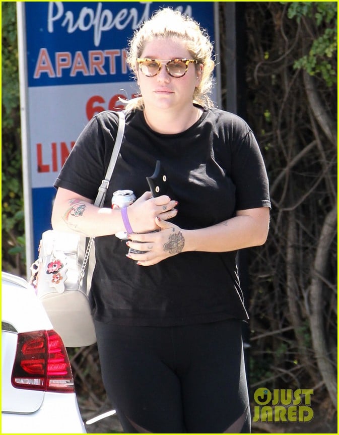 Kesha Shows Off Her New Tattoos!: Photo 3896910 | Kesha Pictures | Just ...