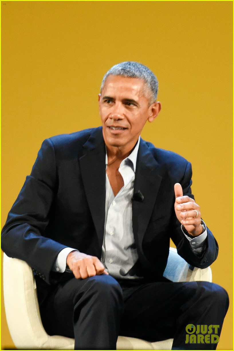 Barack Obama Gives First Speech Since Leaving Office At Seeds&Chips ...