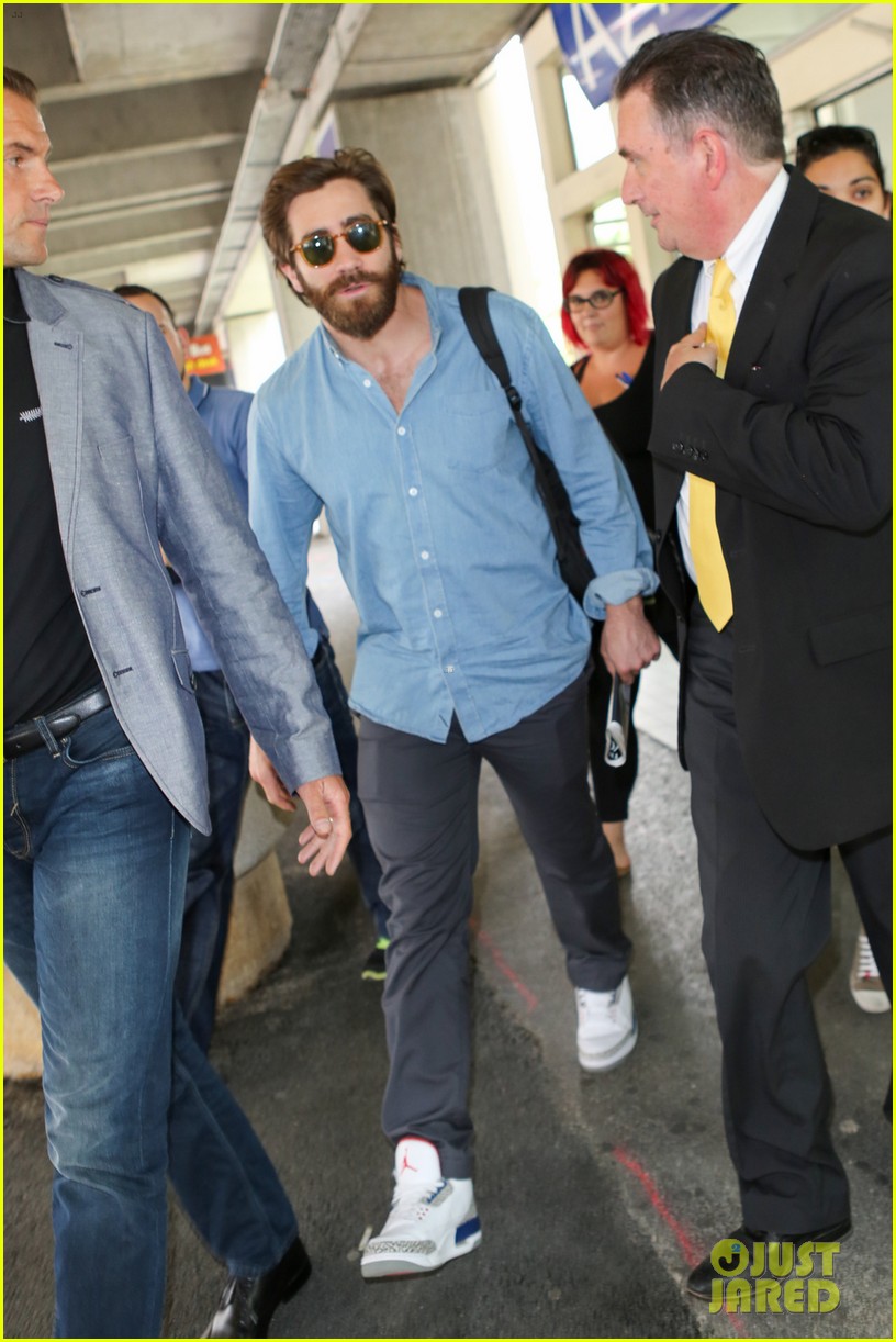 Jake Gyllenhaal & Tilda Swinton's 'Okja' Gets First Trailer - Watch Now ...