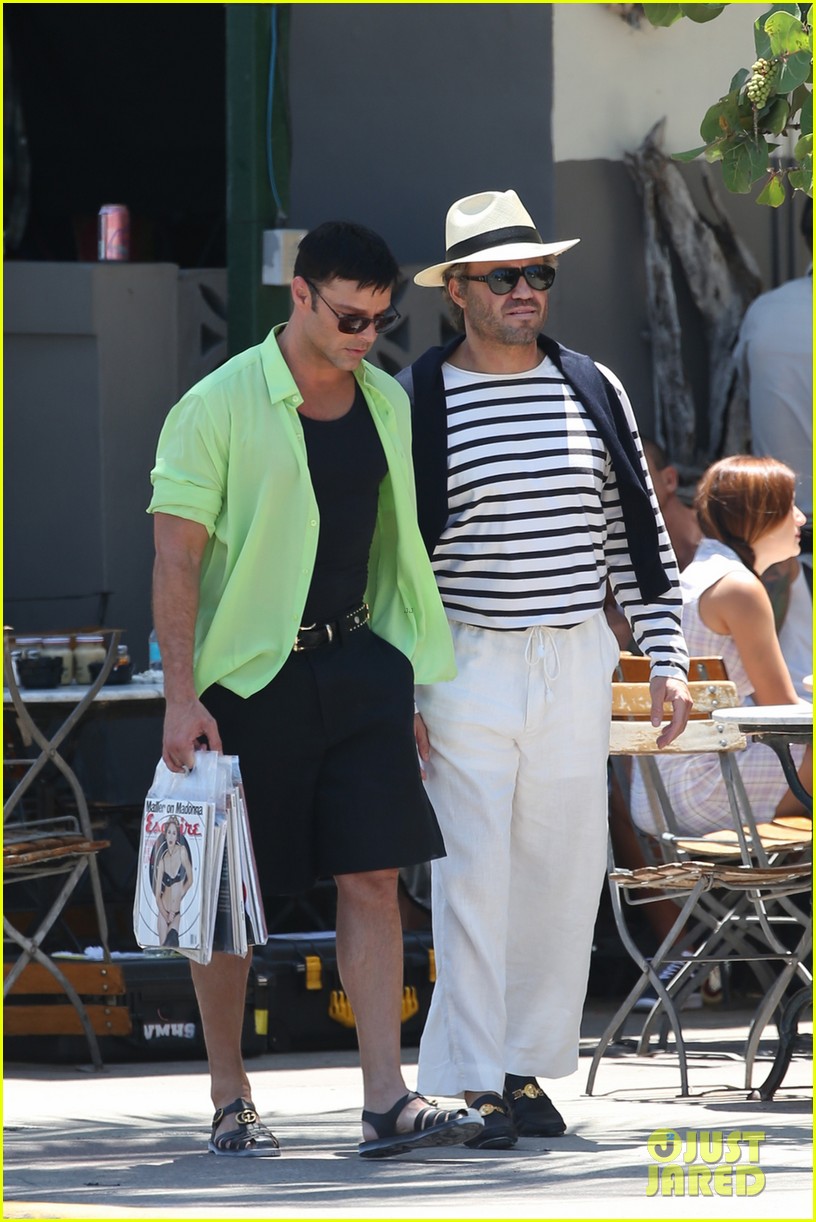 Ricky Martin Joins Edgar Ramirez on 'Versace: American Crime Story' Set ...