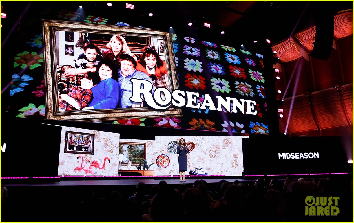 'Roseanne' Cast Reunites at ABC Upfronts Following Revival Announcement ...