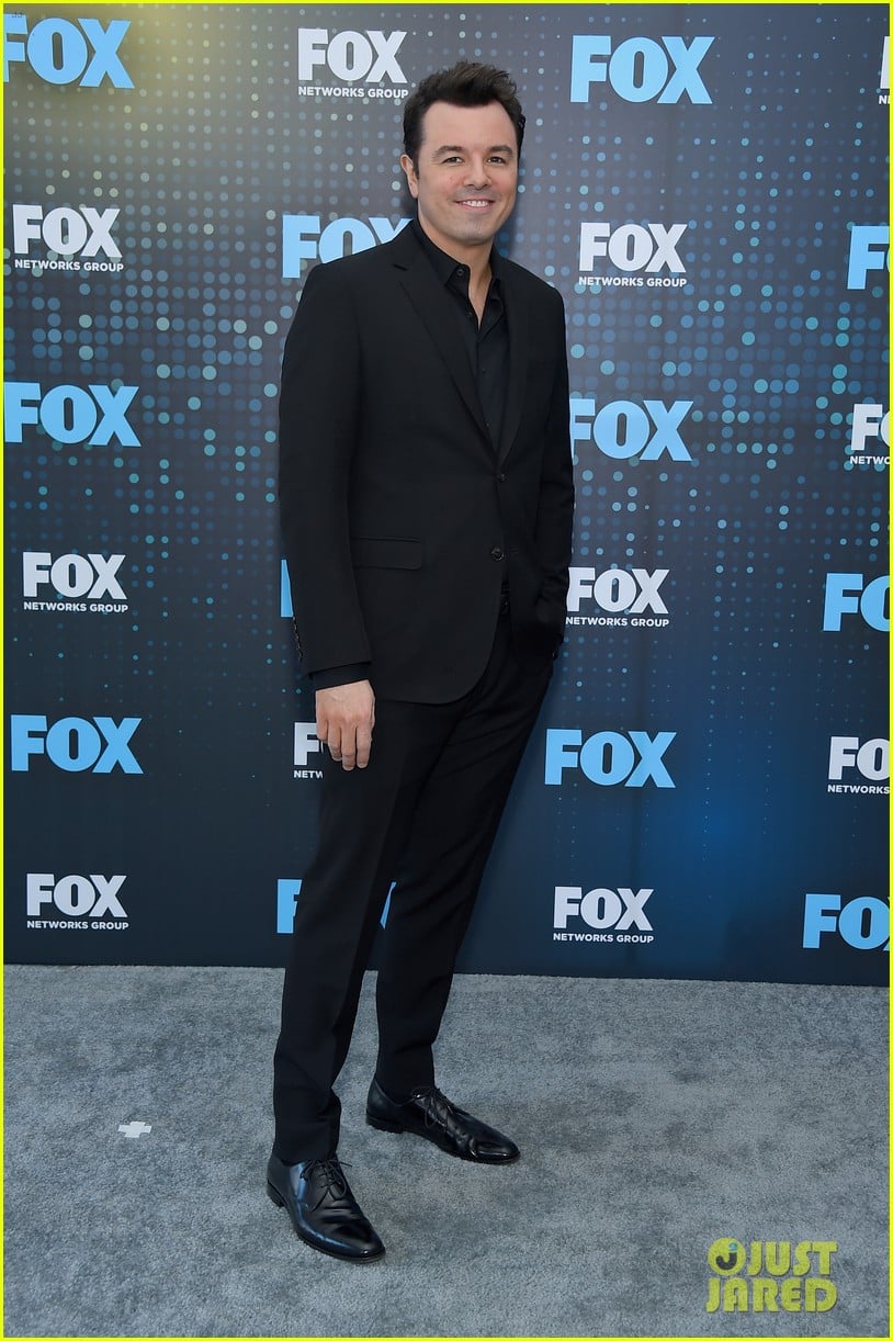 Seth MacFarlane Presents 'The Orville' & Pokes Fun at Fox at Upfronts ...