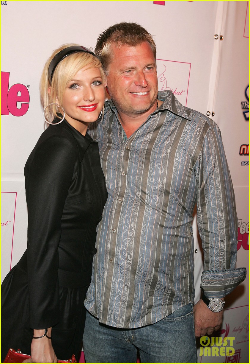 Joe Simpson is Cancer-Free After Completing Radiation: Photo 3899941 ...