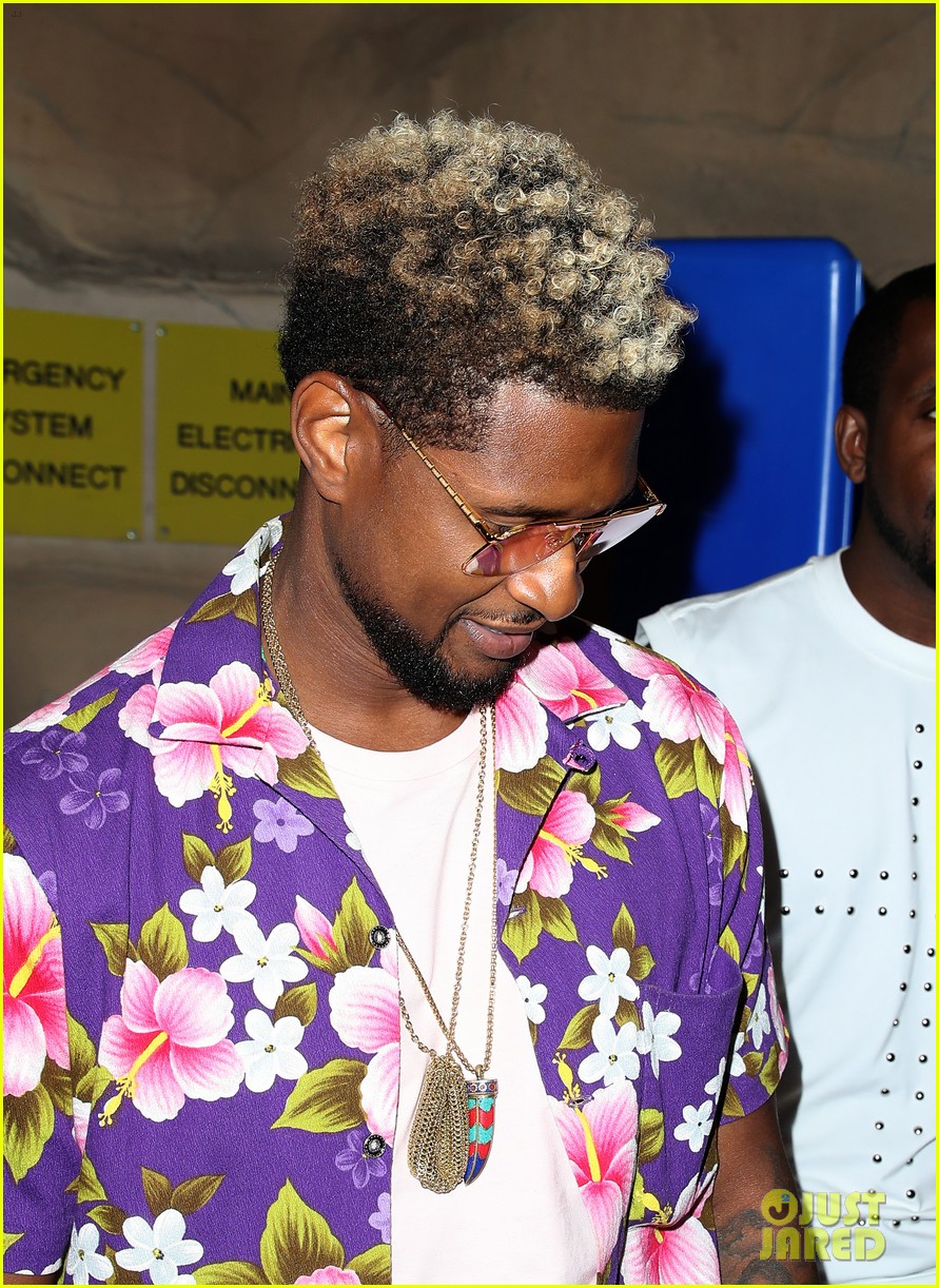 Usher Hosts Memorial Day Weekend Pool Party in Vegas!: Photo 3906714 ...