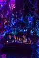 Zoe Saldana Reunites With 'Avatar' Cast at Disney World's 'Pandora ...