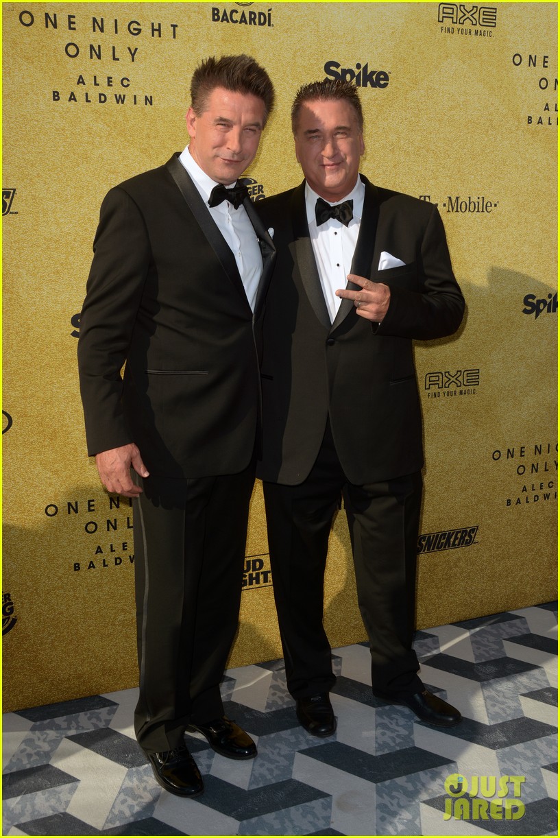 Alec Baldwin Gets Support From Family & Friends at Apollo Theater Show ...