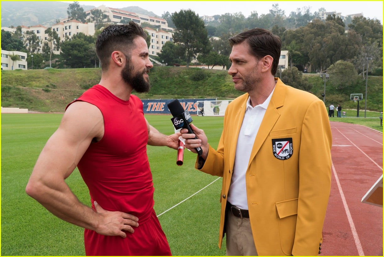 PLL's Brant Daugherty & Keegan Allen Go Shirtless for Upcoming 'Battle ...