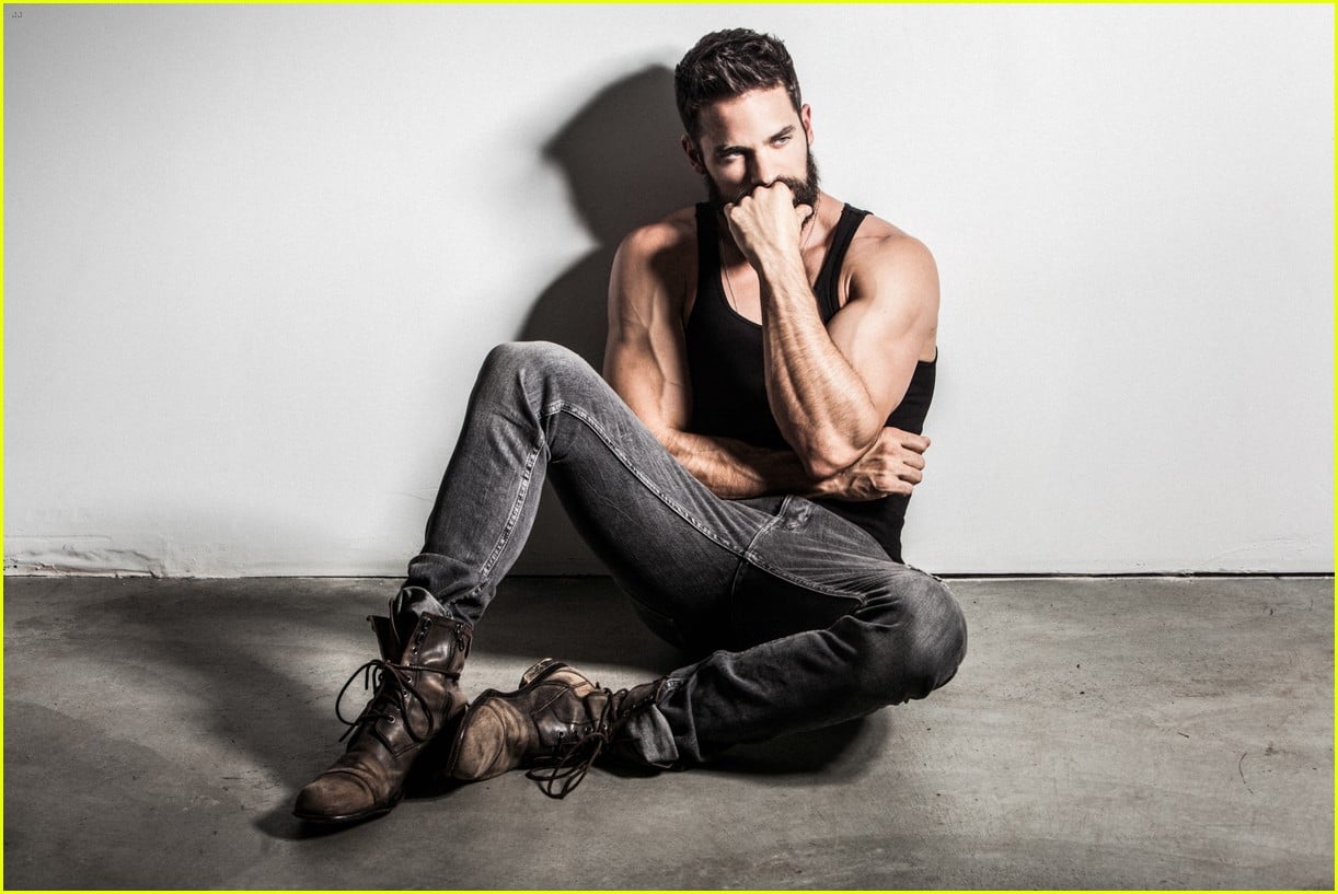 Fifty Shades' Brant Daugherty Goes Shirtless for Hot New Pics!: Photo ...