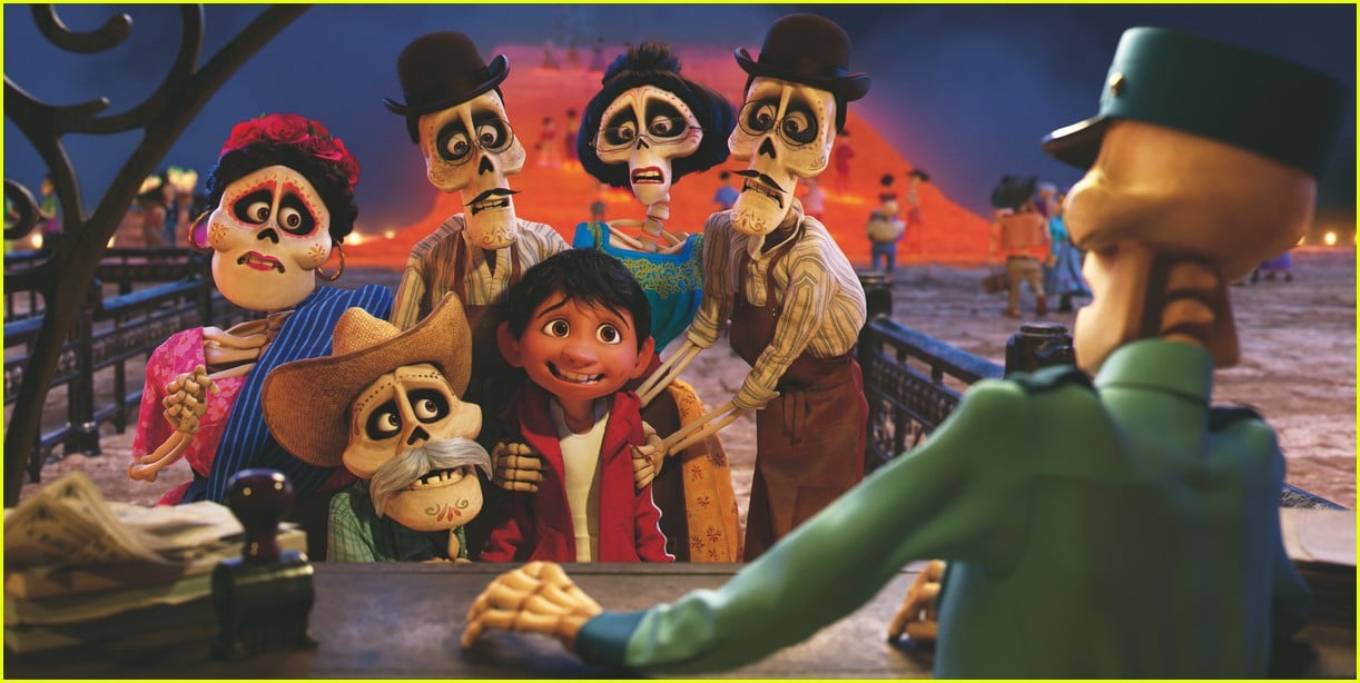 Watch the Brand New Trailer For Disney & Pixar's 'Coco': Photo 3910944 ...