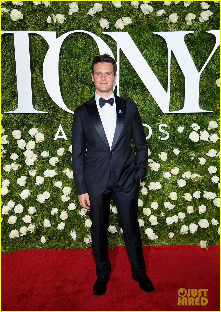 Darren Criss & Jonathan Groff Are Dapper Dudes at the Tonys!: Photo ...