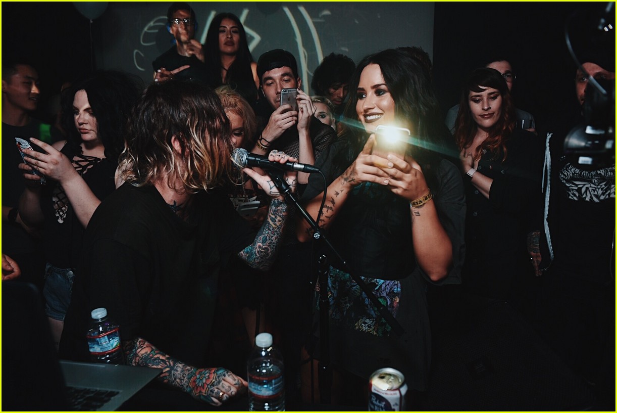 Demi Lovato Takes on DJ Duties with Post Malone at Emo Nite! : Photo ...