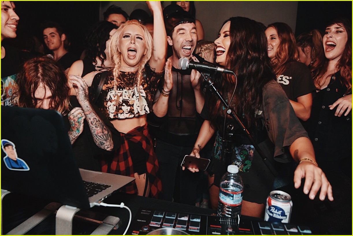 Demi Lovato Takes on DJ Duties with Post Malone at Emo Nite! : Photo ...
