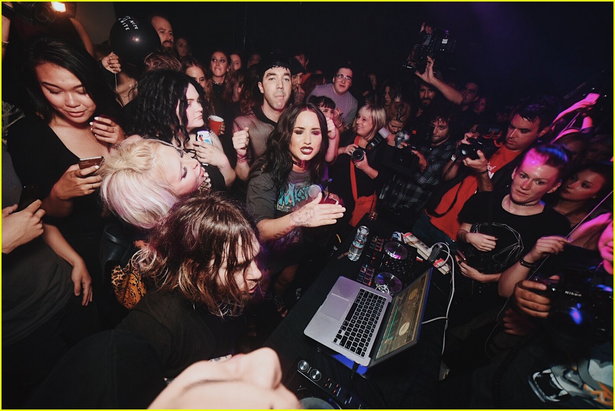 Demi Lovato Takes on DJ Duties with Post Malone at Emo Nite! : Photo ...