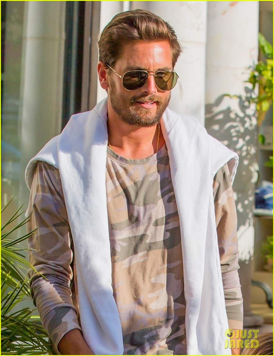 Scott Disick Spends Time with His Kids After Returning Home From ...