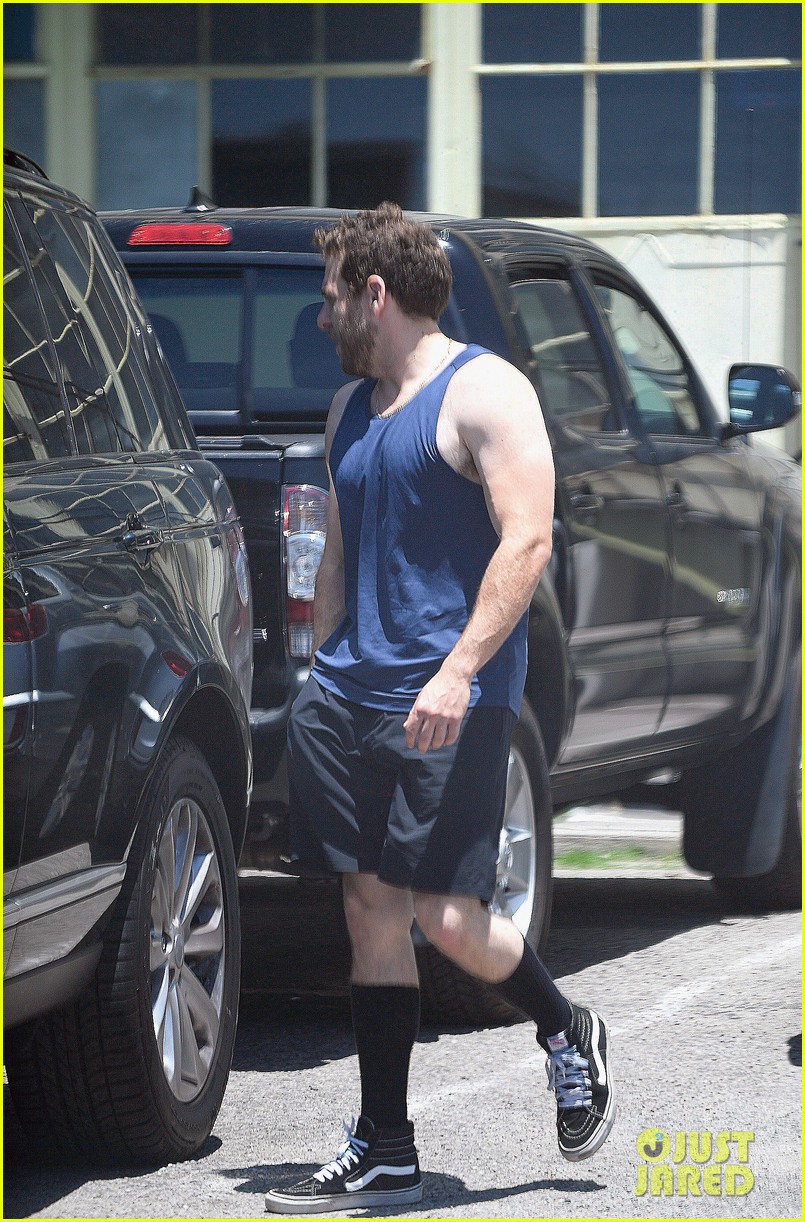 Jonah Hill Looks So Buff, Bares Slim Physique in a Tank Top!: Photo ...