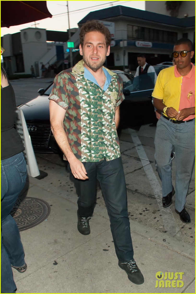 Jonah Hill Shows Off Svelte Look While Dining at Craig's: Photo 3919367 ...