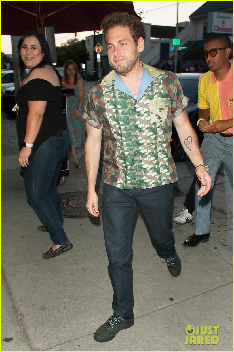 Jonah Hill Shows Off Svelte Look While Dining at Craig's: Photo 3919368 ...