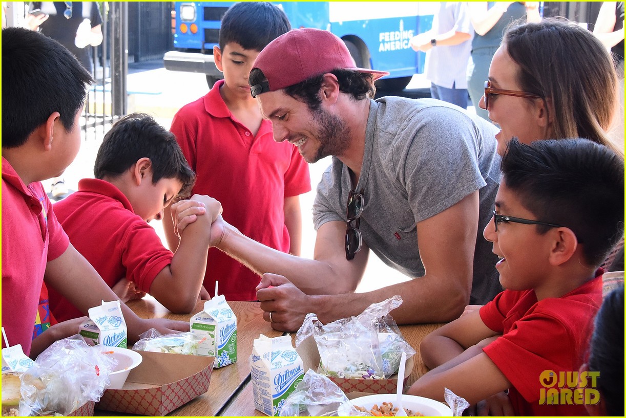 Leighton Meester 'Occasionally' Laughs About Being Married to Seth ...