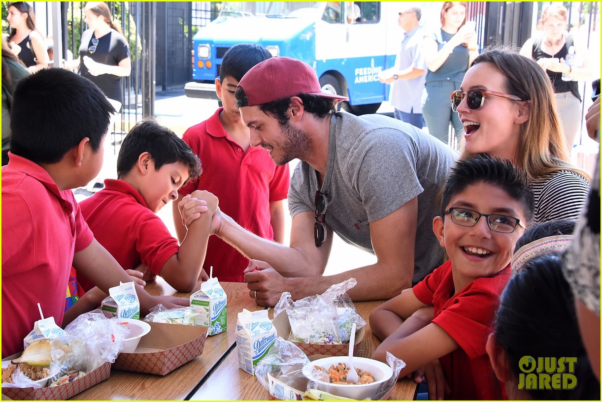 Leighton Meester 'Occasionally' Laughs About Being Married to Seth ...