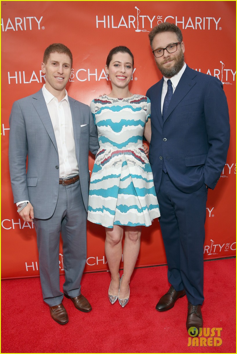 Amy Schumer Is Dating 'New Dude' Following Breakup With Ben Hanisch ...